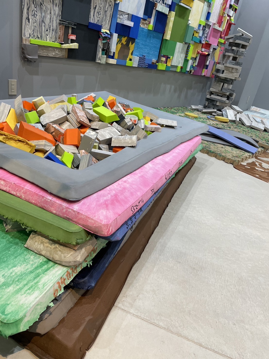 ラバー端材販売のお知らせ｜buntA －ブランドサイト－